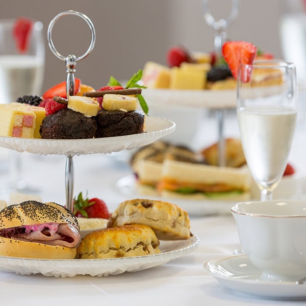 Modern Table Manners & Table Etiquette | Polished Manners